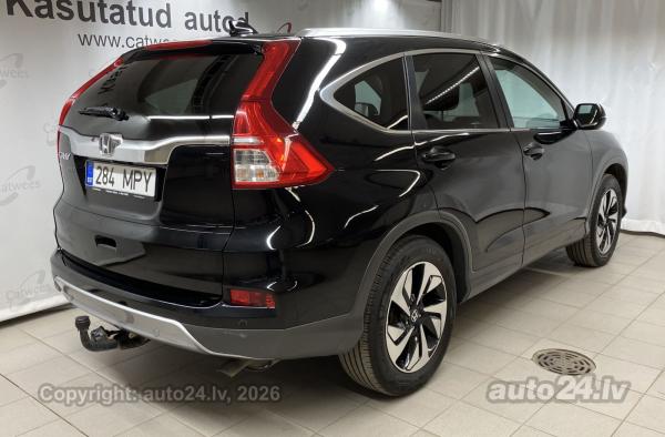 Black Honda CR-V 2016 in Tallinn, with an engine capacity of 1.60 L and mileage of 156 thousand km for 16900 €, photo 5 on AUTOMOTO.COM.LV