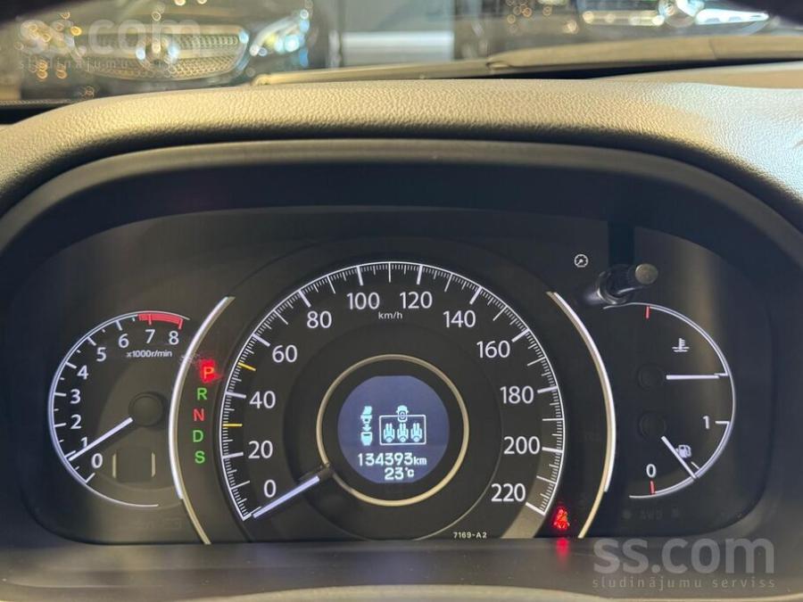 Melns Honda CR-V 2016 Rīga, ar dzinēja tilpumu 2.00 L un nobraukumu 134 tūkst. km par 17190 €, foto 12 vietnē AUTOMOTO.COM.LV