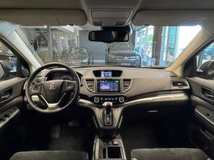 Black Honda CR-V 2016 in Riga, with an engine capacity of 2.00 L and mileage of 134 thousand km for 15500 €, photo 9 on AUTOMOTO.COM.LV