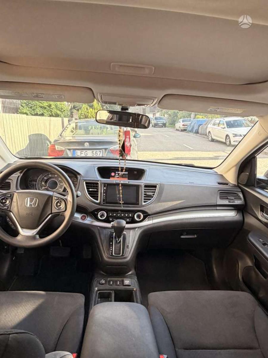 Melns Honda CR-V 2016 Kauņa, ar dzinēja tilpumu 2.40 L un nobraukumu 200 tūkst. km par 10400 €, foto 8 vietnē AUTOMOTO.COM.LV