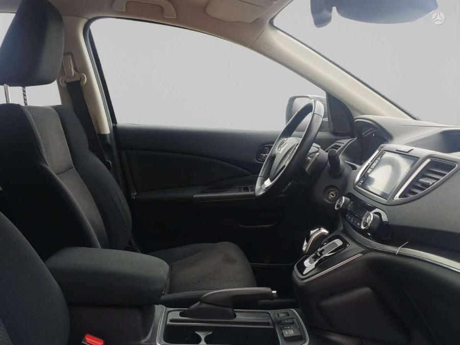 Melns Honda CR-V 2016 Viļņa, ar dzinēja tilpumu 1.60 L un nobraukumu 153 tūkst. km par 13700 €, foto 16 vietnē AUTOMOTO.COM.LV
