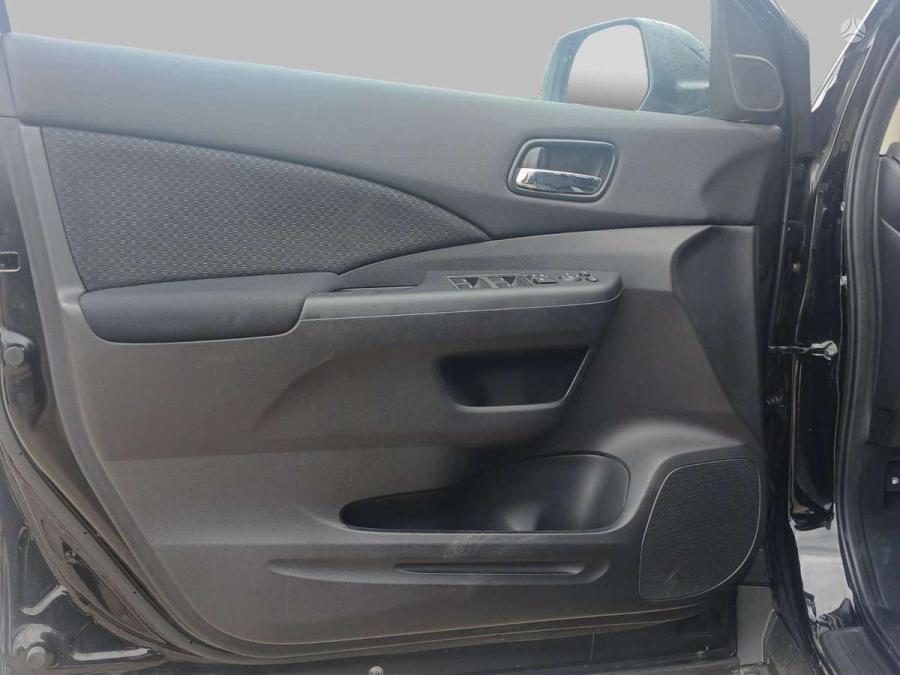 Melns Honda CR-V 2016 Viļņa, ar dzinēja tilpumu 1.60 L un nobraukumu 153 tūkst. km par 13700 €, foto 18 vietnē AUTOMOTO.COM.LV