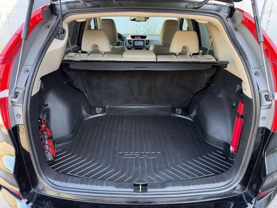 Black Honda CR-V 2016 in Utena, with an engine capacity of 1.60 L and mileage of 167 thousand km for 16200 €, photo 14 on AUTOMOTO.COM.LV