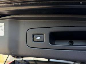 Black Honda CR-V 2016 in Utena, with an engine capacity of 1.60 L and mileage of 167 thousand km for 16200 €, photo 15 on AUTOMOTO.COM.LV
