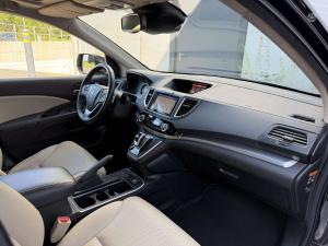 Black Honda CR-V 2016 in Utena, with an engine capacity of 1.60 L and mileage of 167 thousand km for 16200 €, photo 21 on AUTOMOTO.COM.LV