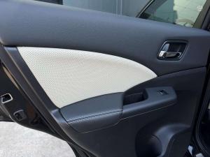 Black Honda CR-V 2016 in Utena, with an engine capacity of 1.60 L and mileage of 167 thousand km for 16200 €, photo 28 on AUTOMOTO.COM.LV