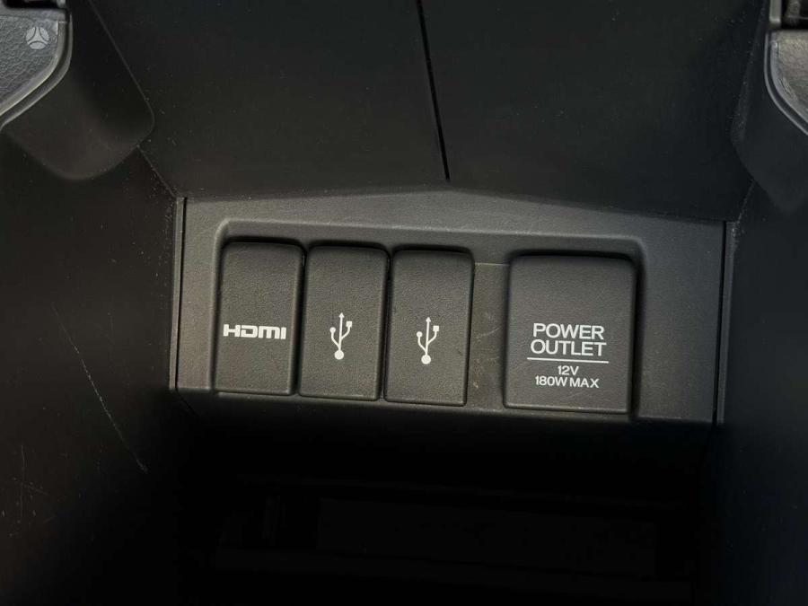 Black Honda CR-V 2016 in Utena, with an engine capacity of 1.60 L and mileage of 167 thousand km for 16200 €, photo 40 on AUTOMOTO.COM.LV
