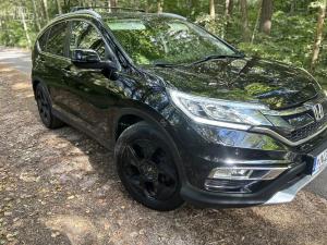 Black Honda CR-V 2016 in Vilnius, with an engine capacity of 1.60 L and mileage of 314 thousand km for 9350 €, photo 15 on AUTOMOTO.COM.LV