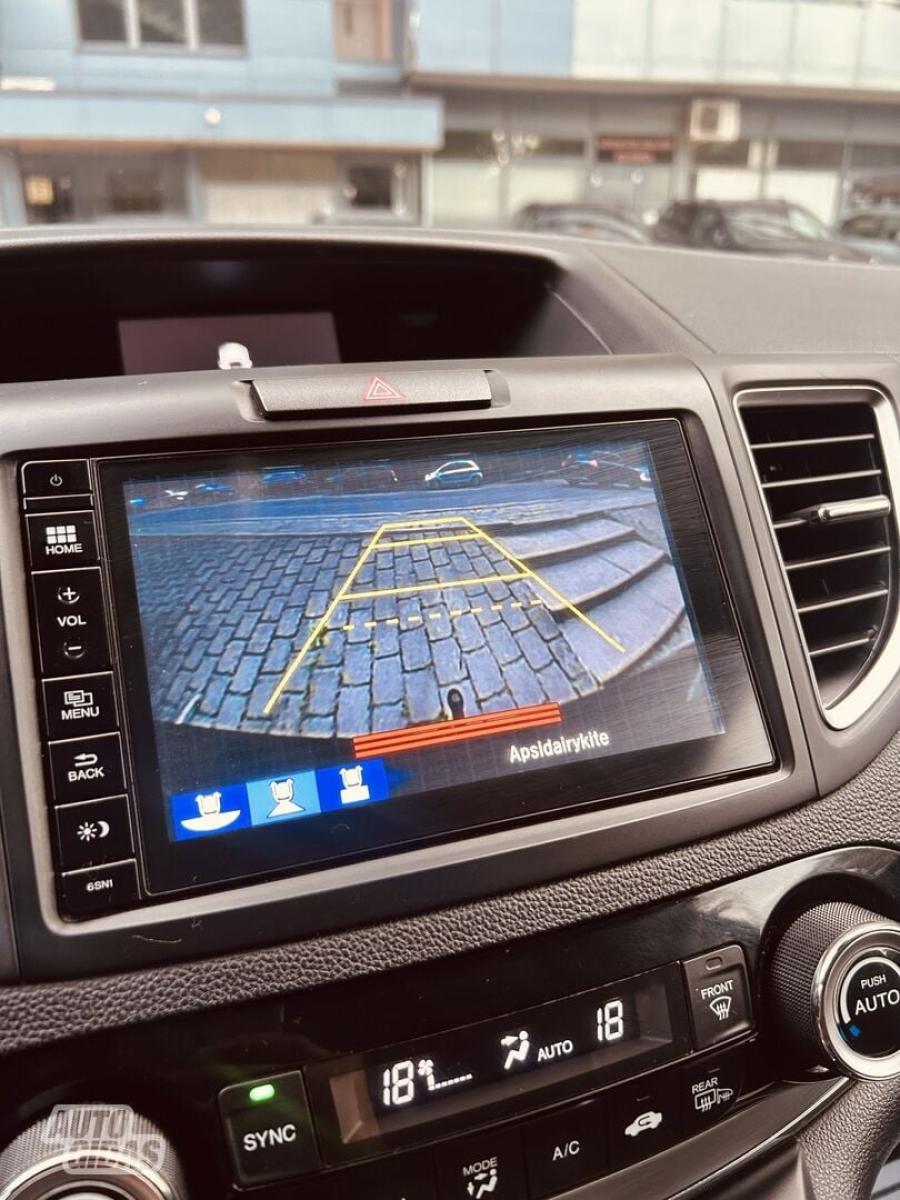 Black Honda CR-V 2016 in Vilnius, with an engine capacity of 1.60 L and mileage of 314 thousand km for 9350 €, photo 20 on AUTOMOTO.COM.LV