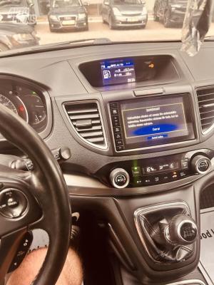 Black Honda CR-V 2016 in Vilnius, with an engine capacity of 1.60 L and mileage of 314 thousand km for 9350 €, photo 22 on AUTOMOTO.COM.LV