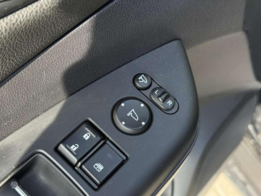 Melns Honda CR-V 2016 Viļņa, ar dzinēja tilpumu 1.60 L un nobraukumu 231 tūkst. km par 12450 €, foto 15 vietnē AUTOMOTO.COM.LV