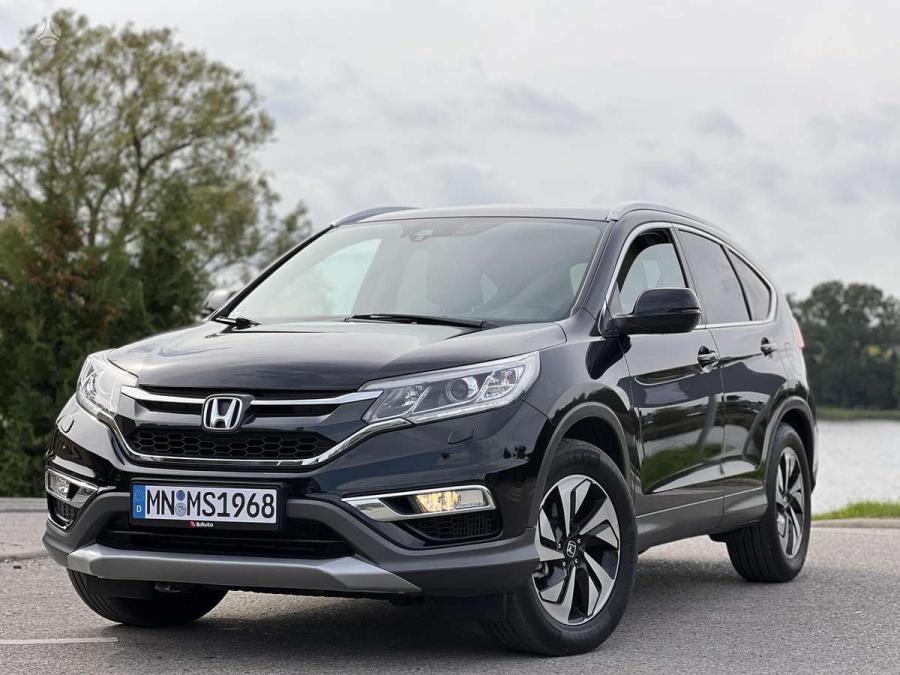 Melns Honda CR-V 2016 Utena, ar dzinēja tilpumu 1.60 L un nobraukumu 248 tūkst. km par 12300 €, foto 3 vietnē AUTOMOTO.COM.LV