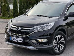 Melns Honda CR-V 2016 Utena, ar dzinēja tilpumu 1.60 L un nobraukumu 248 tūkst. km par 12300 €, foto 4 vietnē AUTOMOTO.COM.LV