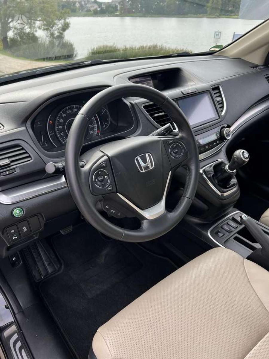 Melns Honda CR-V 2016 Utena, ar dzinēja tilpumu 1.60 L un nobraukumu 248 tūkst. km par 12300 €, foto 43 vietnē AUTOMOTO.COM.LV
