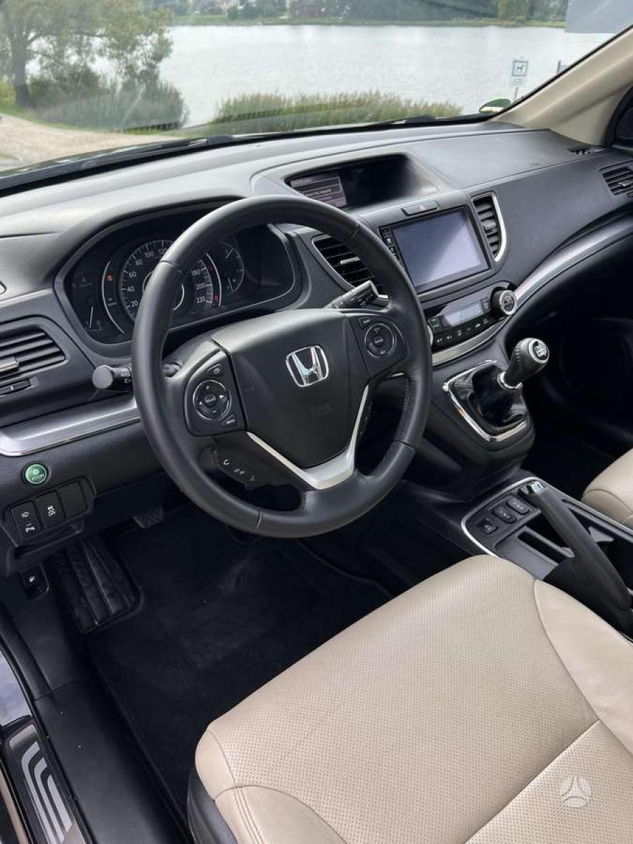 Melns Honda CR-V 2016 Utena, ar dzinēja tilpumu 1.60 L un nobraukumu 248 tūkst. km par 12300 €, foto 44 vietnē AUTOMOTO.COM.LV