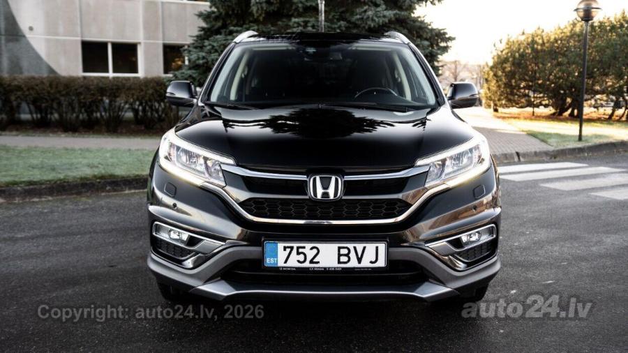 Black Honda CR-V 2017 in Tallinn, with an engine capacity of 2.00 L and mileage of 161 thousand km for 14900 €, photo 2 on AUTOMOTO.COM.LV