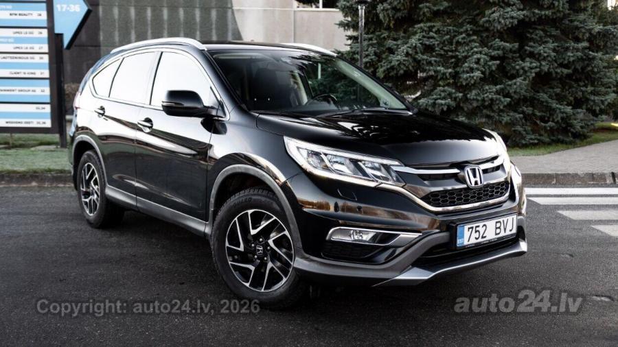 Black Honda CR-V 2017 in Tallinn, with an engine capacity of 2.00 L and mileage of 161 thousand km for 14900 €, photo 3 on AUTOMOTO.COM.LV