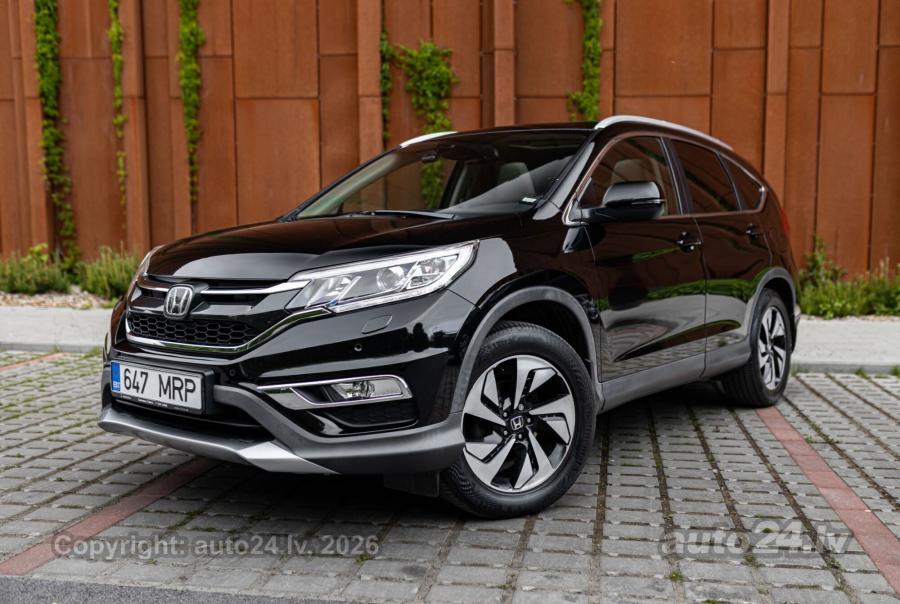 Black Honda CR-V 2017 in Tallinn, with an engine capacity of 2.00 L and mileage of 139 thousand km for 17500 €, photo 1 on AUTOMOTO.COM.LV