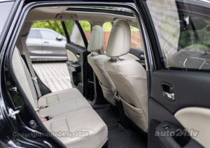 Black Honda CR-V 2017 in Tallinn, with an engine capacity of 2.00 L and mileage of 139 thousand km for 17500 €, photo 17 on AUTOMOTO.COM.LV