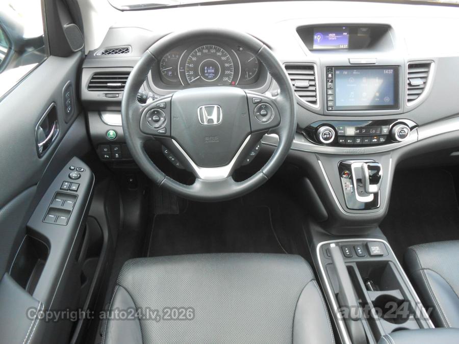 Melns Honda CR-V 2017 Viljandi, ar dzinēja tilpumu 1.60 L un nobraukumu 182 tūkst. km par 15890 €, foto 6 vietnē AUTOMOTO.COM.LV