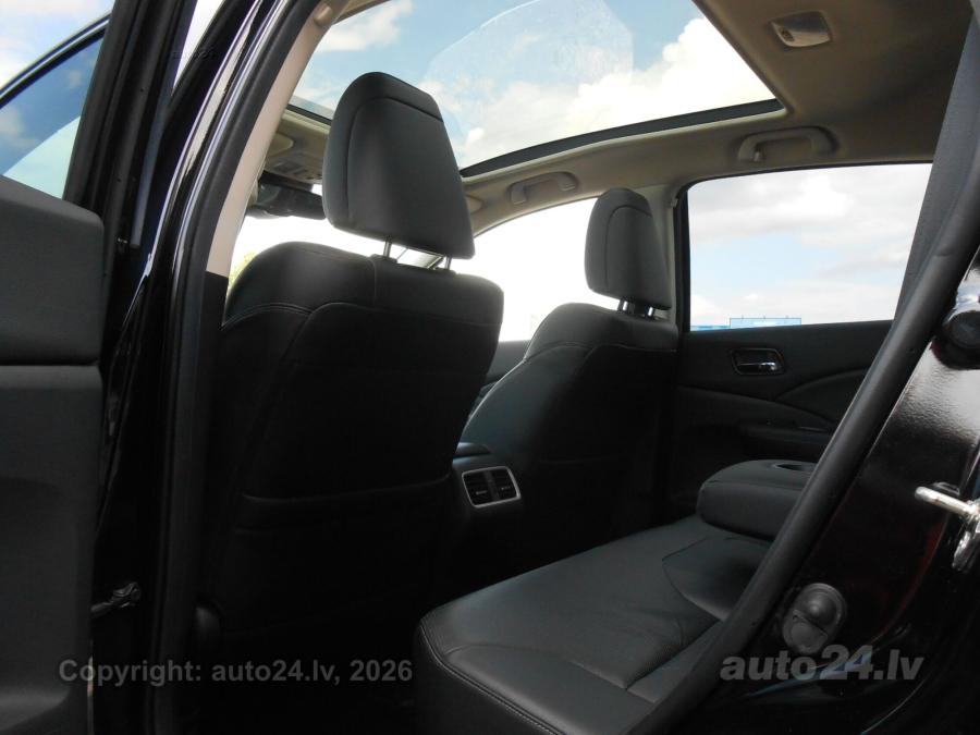 Melns Honda CR-V 2017 Viljandi, ar dzinēja tilpumu 1.60 L un nobraukumu 182 tūkst. km par 15890 €, foto 9 vietnē AUTOMOTO.COM.LV