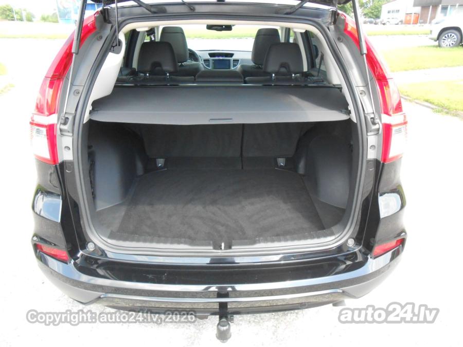 Melns Honda CR-V 2017 Viljandi, ar dzinēja tilpumu 1.60 L un nobraukumu 182 tūkst. km par 15890 €, foto 14 vietnē AUTOMOTO.COM.LV