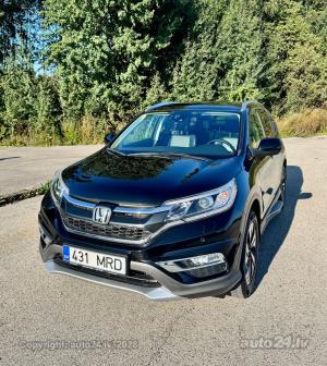 Melns Honda CR-V 2017 Tallina, ar dzinēja tilpumu 2.00 L un nobraukumu 106 tūkst. km par 17990 €, foto  vietnē AUTOMOTO.COM.LV
