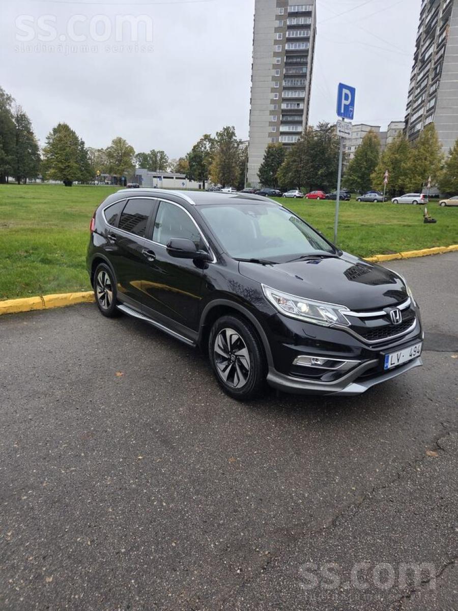 Melns Honda CR-V 2017 Rīga, ar dzinēja tilpumu 2.00 L un nobraukumu 133 tūkst. km par 17500 €, foto 4 vietnē AUTOMOTO.COM.LV