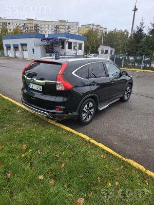 Melns Honda CR-V 2017 Rīga, ar dzinēja tilpumu 2.00 L un nobraukumu 133 tūkst. km par 17500 €, foto 5 vietnē AUTOMOTO.COM.LV