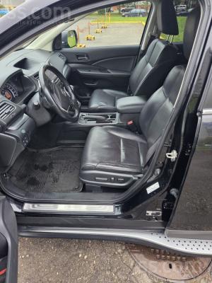 Melns Honda CR-V 2017 Rīga, ar dzinēja tilpumu 2.00 L un nobraukumu 133 tūkst. km par 17500 €, foto 9 vietnē AUTOMOTO.COM.LV