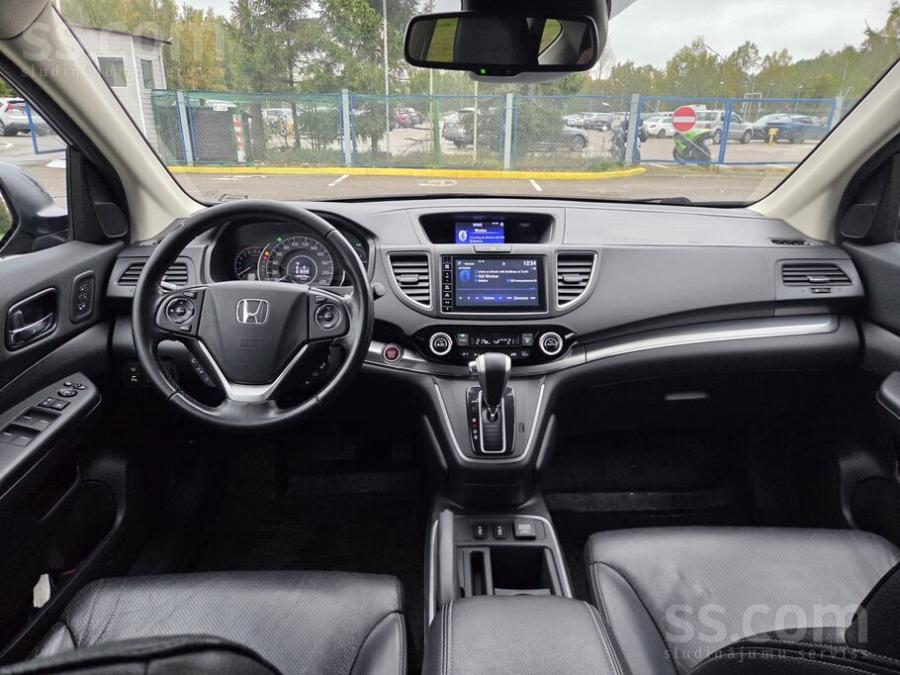 Melns Honda CR-V 2017 Rīga, ar dzinēja tilpumu 2.00 L un nobraukumu 133 tūkst. km par 17500 €, foto 10 vietnē AUTOMOTO.COM.LV