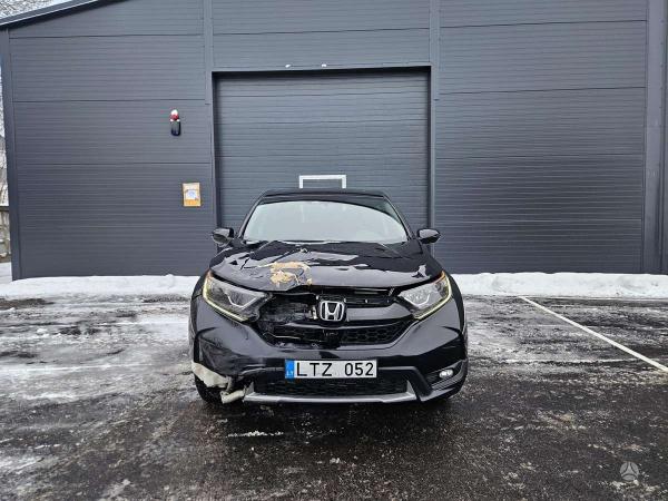 Melns Honda CR-V 2018 Kauņa, ar dzinēja tilpumu 1.50 L un nobraukumu 136 tūkst. km par 9700 €, foto 2 vietnē AUTOMOTO.COM.LV