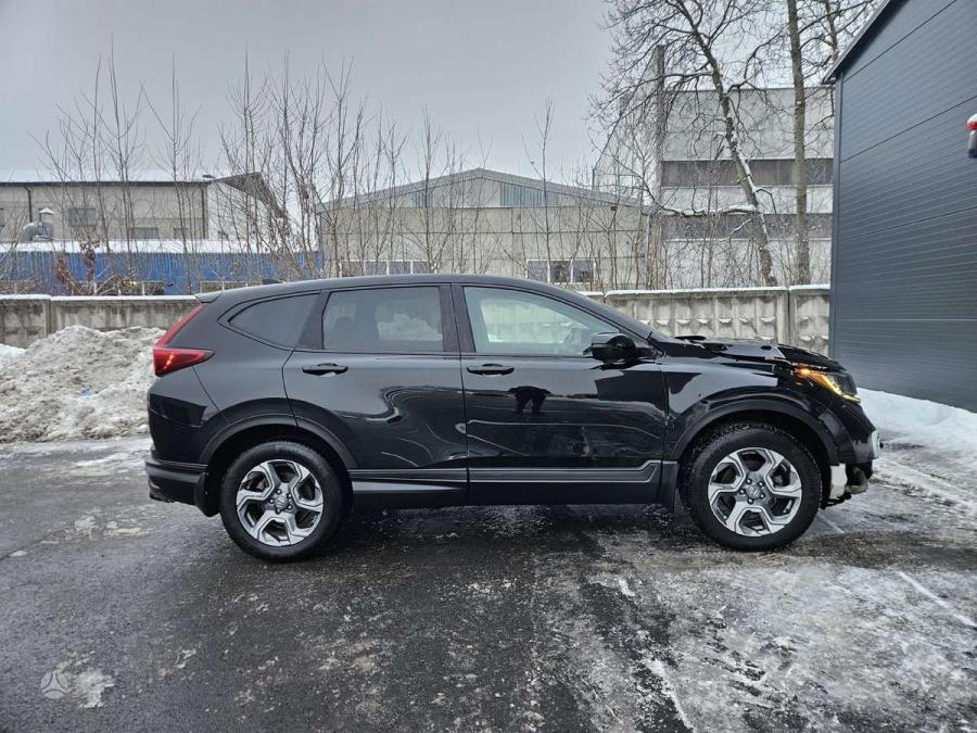 Melns Honda CR-V 2018 Kauņa, ar dzinēja tilpumu 1.50 L un nobraukumu 136 tūkst. km par 9700 €, foto 5 vietnē AUTOMOTO.COM.LV