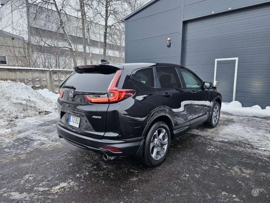 Melns Honda CR-V 2018 Kauņa, ar dzinēja tilpumu 1.50 L un nobraukumu 136 tūkst. km par 9700 €, foto 8 vietnē AUTOMOTO.COM.LV