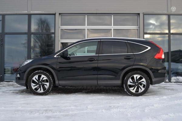 Melns Honda CR-V 2018 Viļņa, ar dzinēja tilpumu 1.60 L un nobraukumu 176 tūkst. km par 15500 €, foto 7 vietnē AUTOMOTO.COM.LV