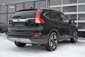 Black Honda CR-V 2018 in Vilnius, with an engine capacity of 1.60 L and mileage of 176 thousand km for 15500 €, photo 10 on AUTOMOTO.COM.LV