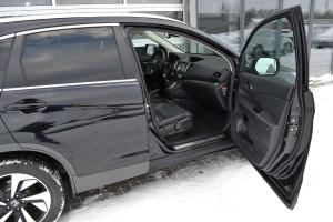 Black Honda CR-V 2018 in Vilnius, with an engine capacity of 1.60 L and mileage of 176 thousand km for 15500 €, photo 28 on AUTOMOTO.COM.LV