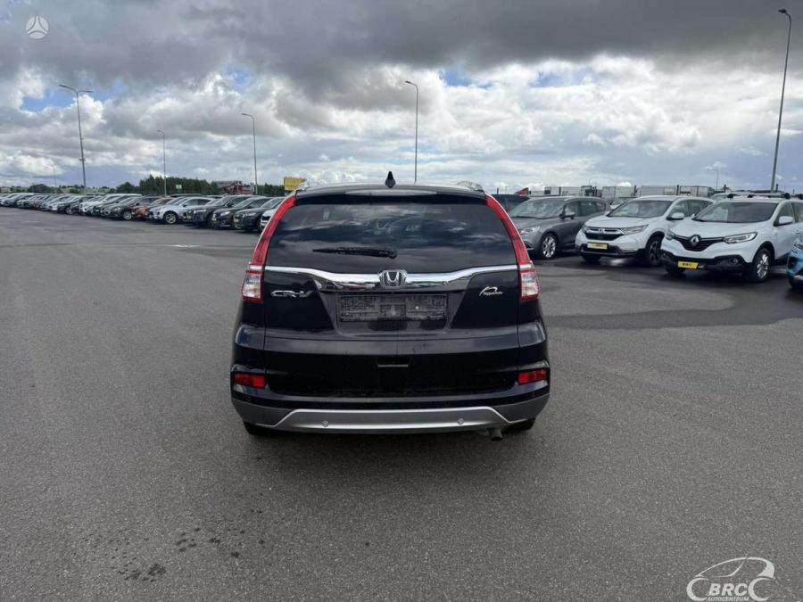 Melns Honda CR-V 2018 Viļņa, ar dzinēja tilpumu 2.00 L un nobraukumu 328 tūkst. km par 12900 €, foto 8 vietnē AUTOMOTO.COM.LV