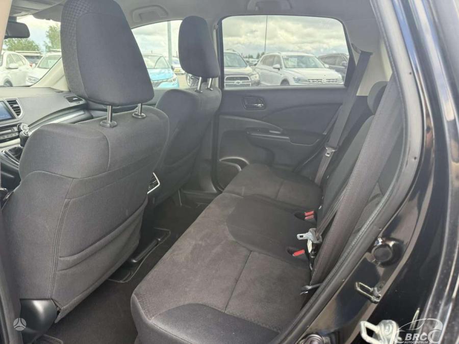Melns Honda CR-V 2018 Viļņa, ar dzinēja tilpumu 2.00 L un nobraukumu 328 tūkst. km par 12900 €, foto 26 vietnē AUTOMOTO.COM.LV