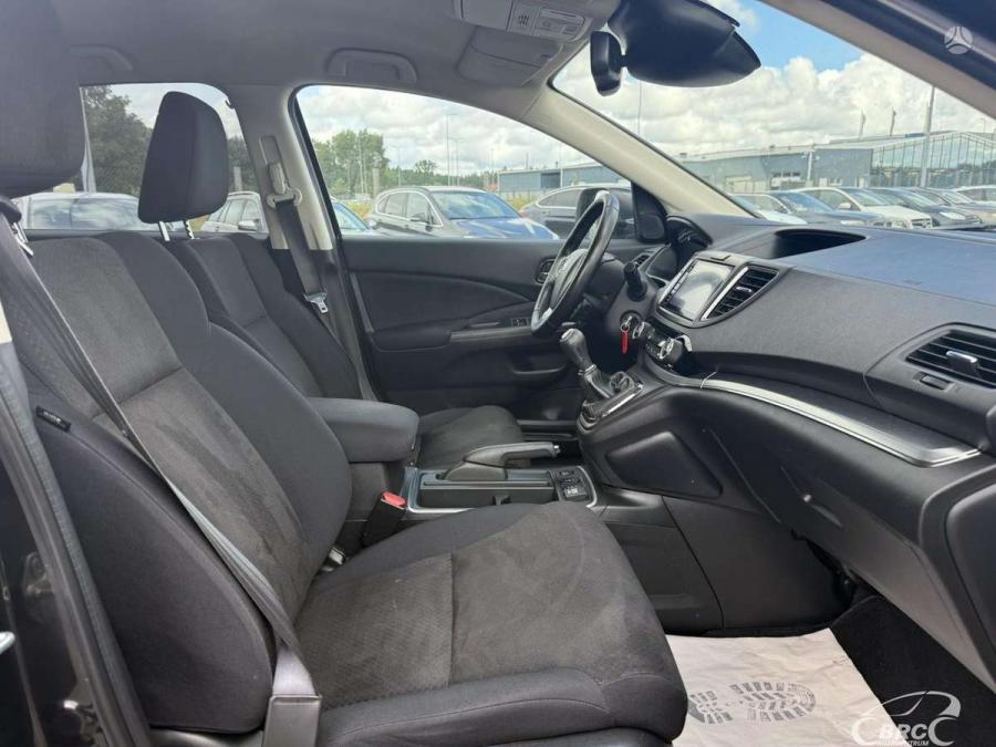 Melns Honda CR-V 2018 Viļņa, ar dzinēja tilpumu 2.00 L un nobraukumu 328 tūkst. km par 12900 €, foto 30 vietnē AUTOMOTO.COM.LV
