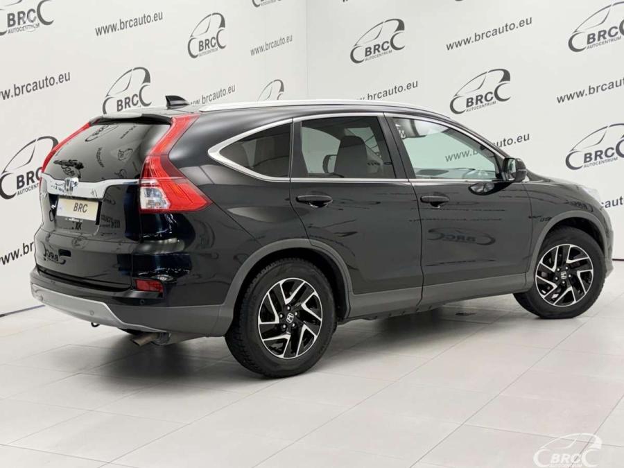 Melns Honda CR-V 2018 Viļņa, ar dzinēja tilpumu 2.00 L un nobraukumu 328 tūkst. km par 10900 €, foto 4 vietnē AUTOMOTO.COM.LV