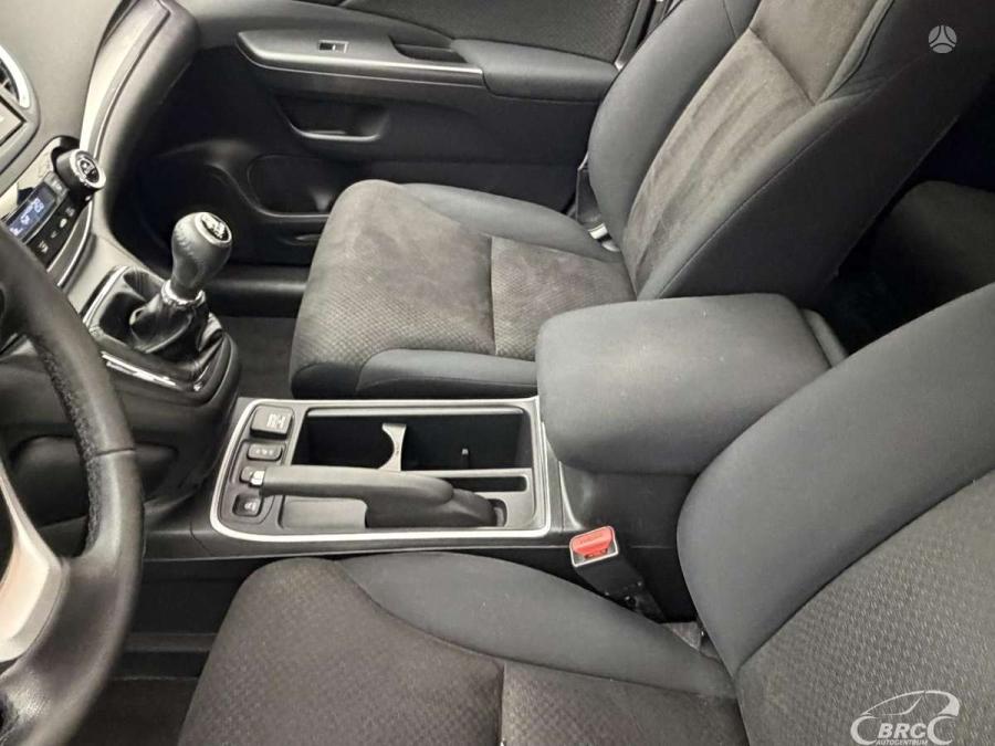 Melns Honda CR-V 2018 Viļņa, ar dzinēja tilpumu 2.00 L un nobraukumu 328 tūkst. km par 10900 €, foto 25 vietnē AUTOMOTO.COM.LV