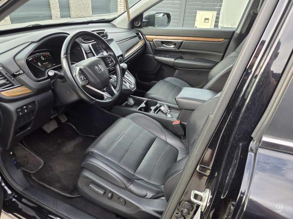 Melns Honda CR-V 2018 Šauļi, ar dzinēja tilpumu 1.50 L un nobraukumu 153 tūkst. km par 15999 €, foto 7 vietnē AUTOMOTO.COM.LV