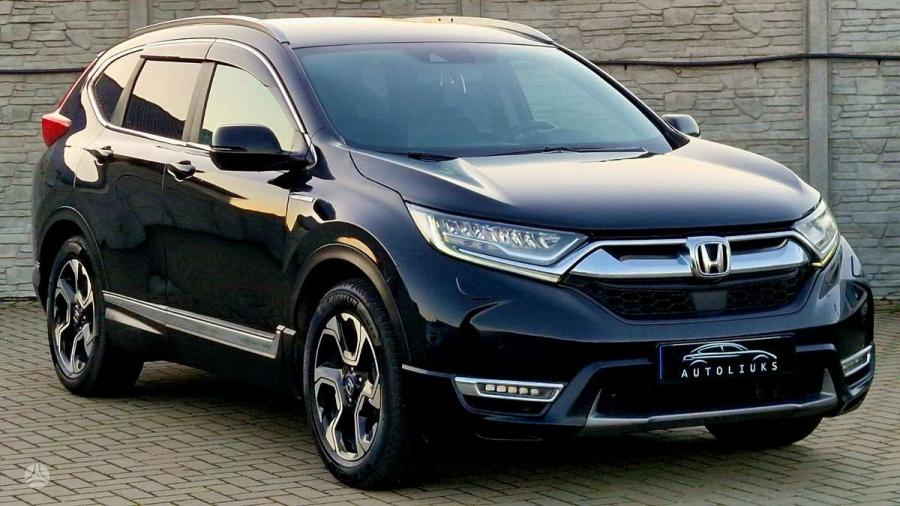 Black Honda CR-V 2019 in Taurage, with an engine capacity of 1.99 L and mileage of 288 thousand km for 15000 €, photo 1 on AUTOMOTO.COM.LV