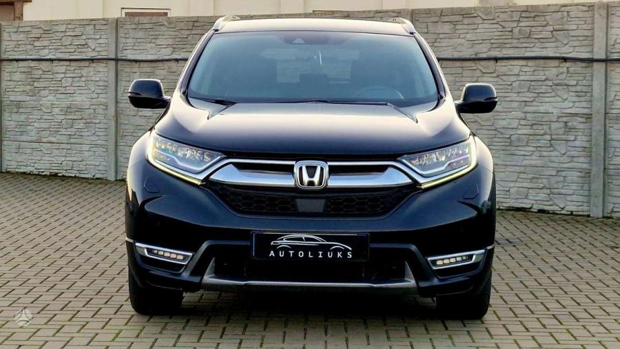 Black Honda CR-V 2019 in Taurage, with an engine capacity of 1.99 L and mileage of 288 thousand km for 15000 €, photo 7 on AUTOMOTO.COM.LV