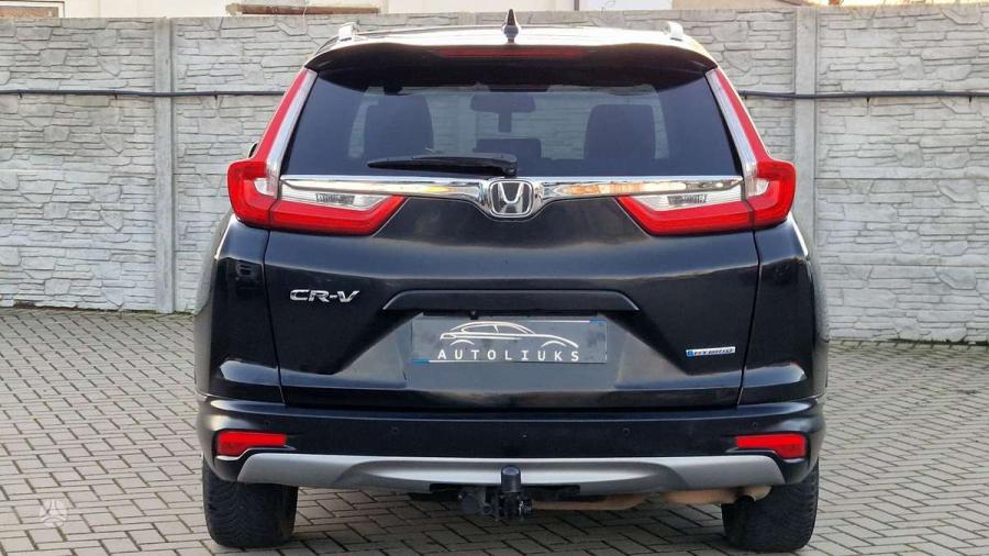Black Honda CR-V 2019 in Taurage, with an engine capacity of 1.99 L and mileage of 288 thousand km for 15000 €, photo 8 on AUTOMOTO.COM.LV