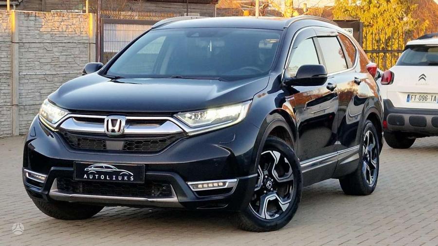 Black Honda CR-V 2019 in Taurage, with an engine capacity of 1.99 L and mileage of 288 thousand km for 15000 €, photo 23 on AUTOMOTO.COM.LV