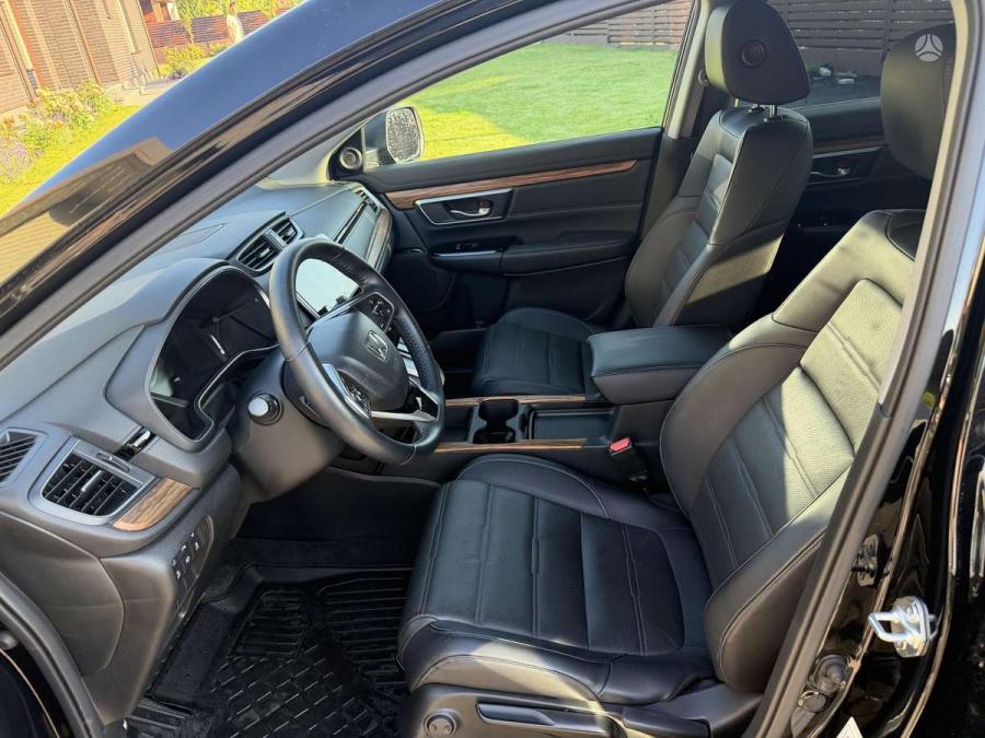 Черный Хонда СРВ 2019 в Вевис, объемом двигателя 1.50 л и пробегом 146 тыс. км за 21900 €, фото 11 на AUTOMOTO.COM.LV