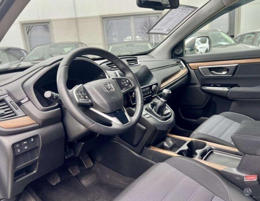 Melns Honda CR-V 2019 Plungė, ar dzinēja tilpumu 1.50 L un nobraukumu 164 tūkst. km par 21200 €, foto 6 vietnē AUTOMOTO.COM.LV