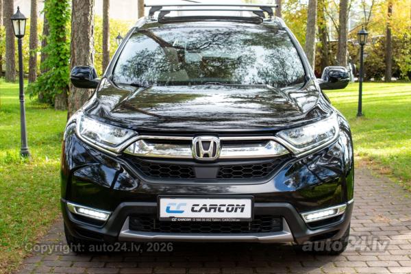 Black Honda CR-V 2019 in Tallinn, with an engine capacity of 2.00 L and mileage of 153 thousand km for 22900 €, photo 6 on AUTOMOTO.COM.LV